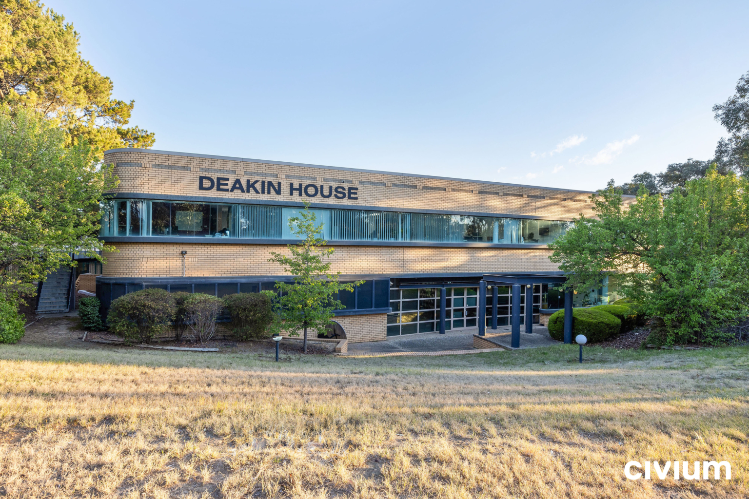 Unit 3 & 7/50 Geils Court, DEAKIN ACT 2600 - Civium